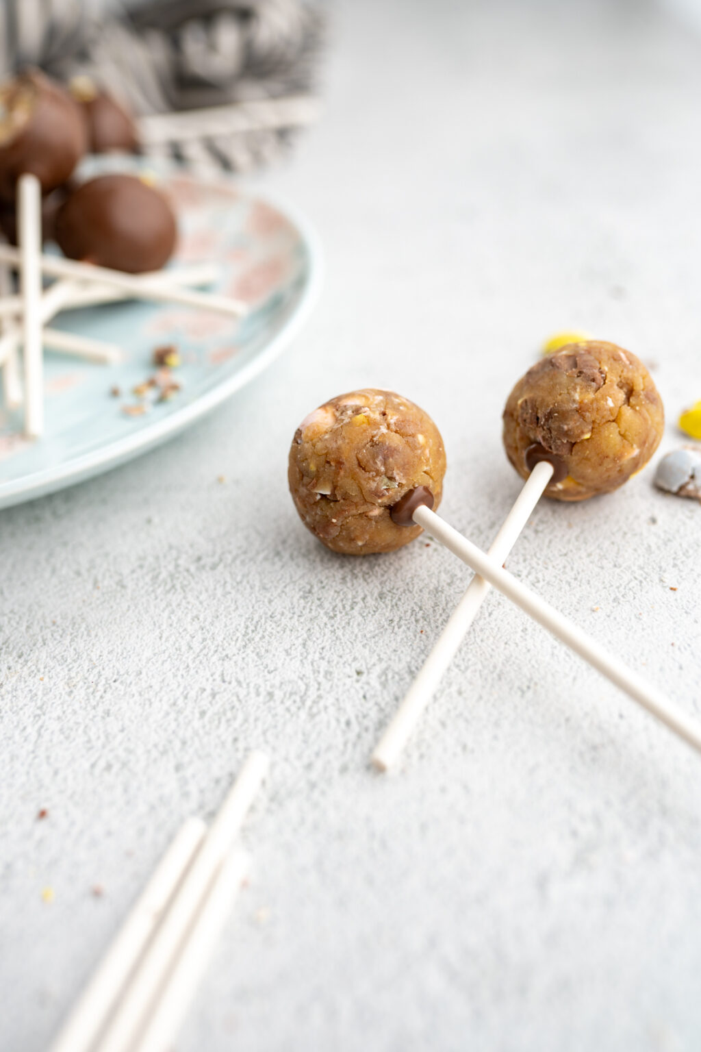 Cadbury Cake Pops - Cookies for Days