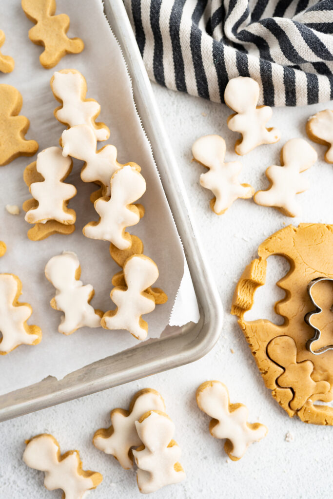 Gingerbread Meltaway Cookies - Cookies for Days
